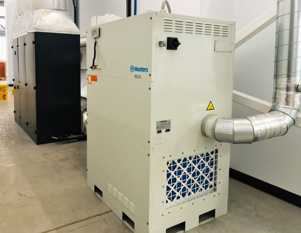 Solar Panel Manufacturing Cleanroom built by NGS Cleanrooms